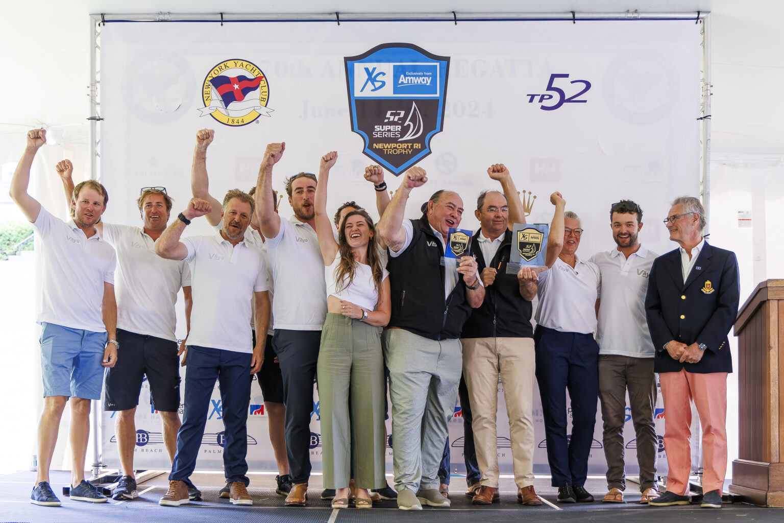 52 SUPER SERIES - Pure Performance