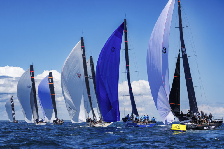 The 52 SUPER SERIES - 52 SUPER SERIES
